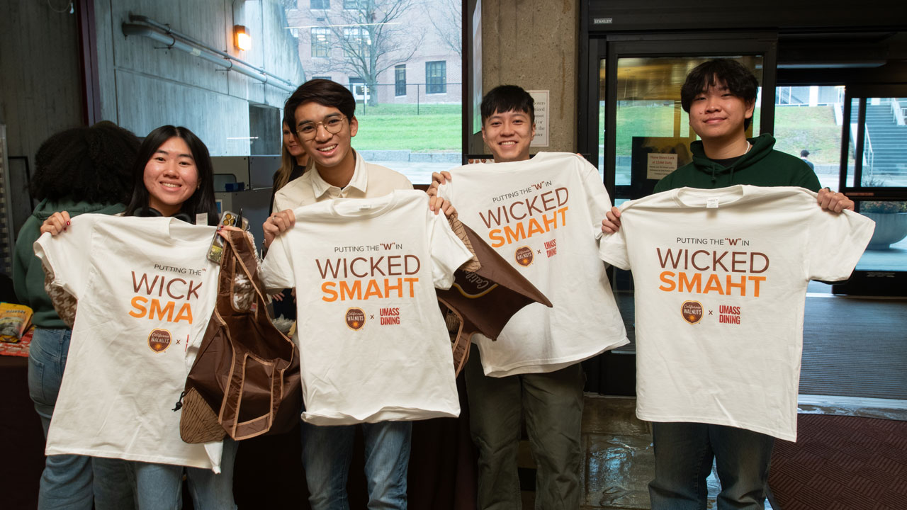 Gold Standard for Campus Dining - Produce Business