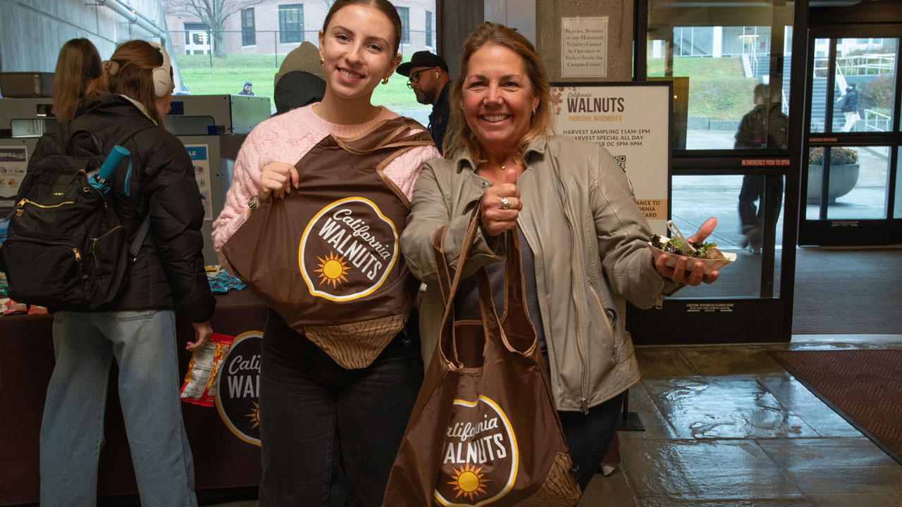 Gold Standard for Campus Dining - Produce Business