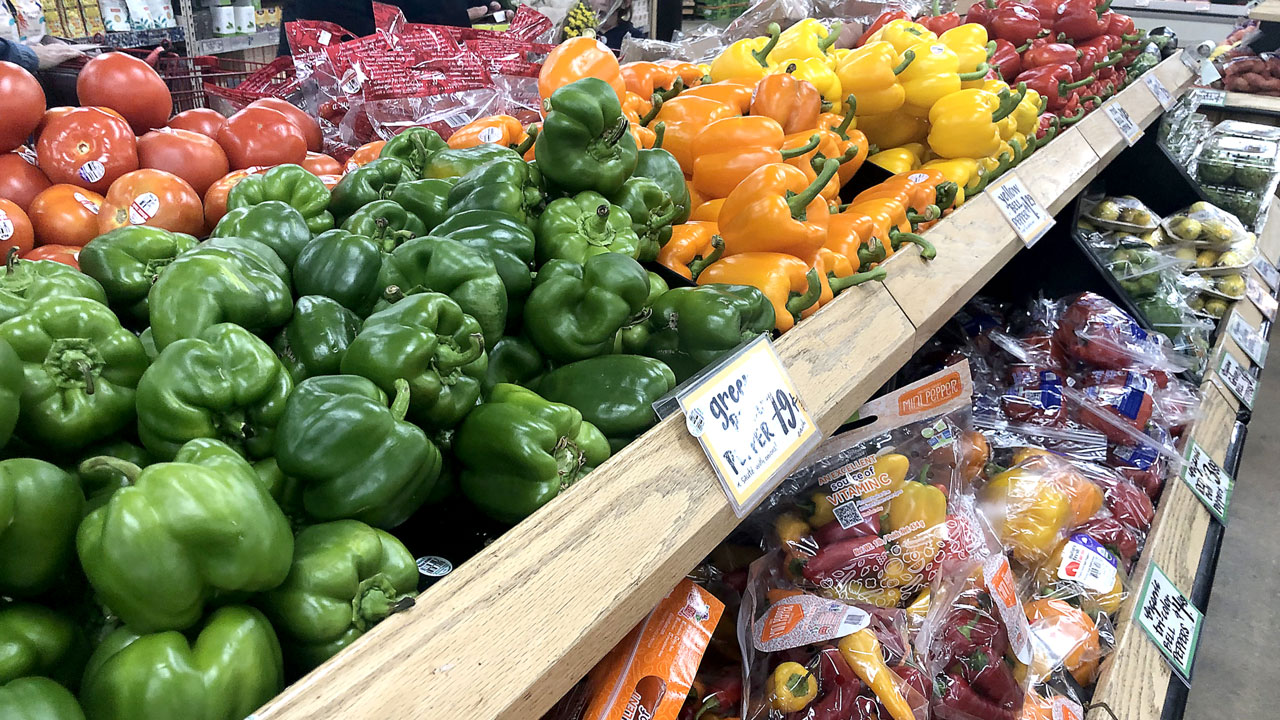 Six Opportunities To Sell More Organic Peppers - Produce Business